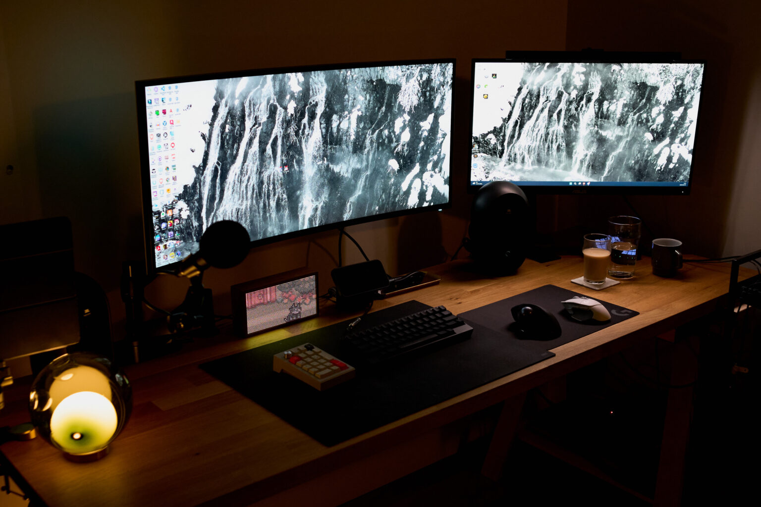 DESK SETUP 2024 var. | FUJIARCHIVES